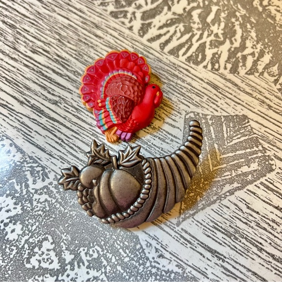 Hallmark | Jewelry | Vintage Hallmark Festive Turkey And Cornucopia ...
